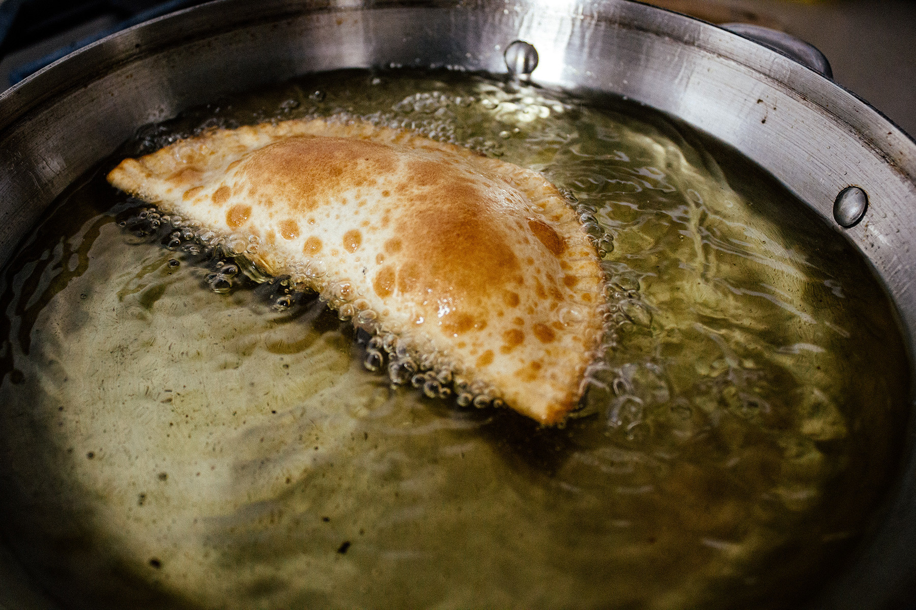 Tcheburek, o quitute soviético que fazia a fila valer a pena; aprenda ...