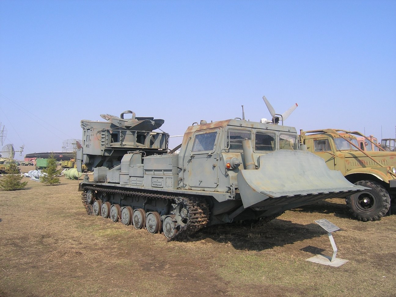 MDK-3, la bestia rusa diseñada para cavar zanjas y trincheras (Video ...