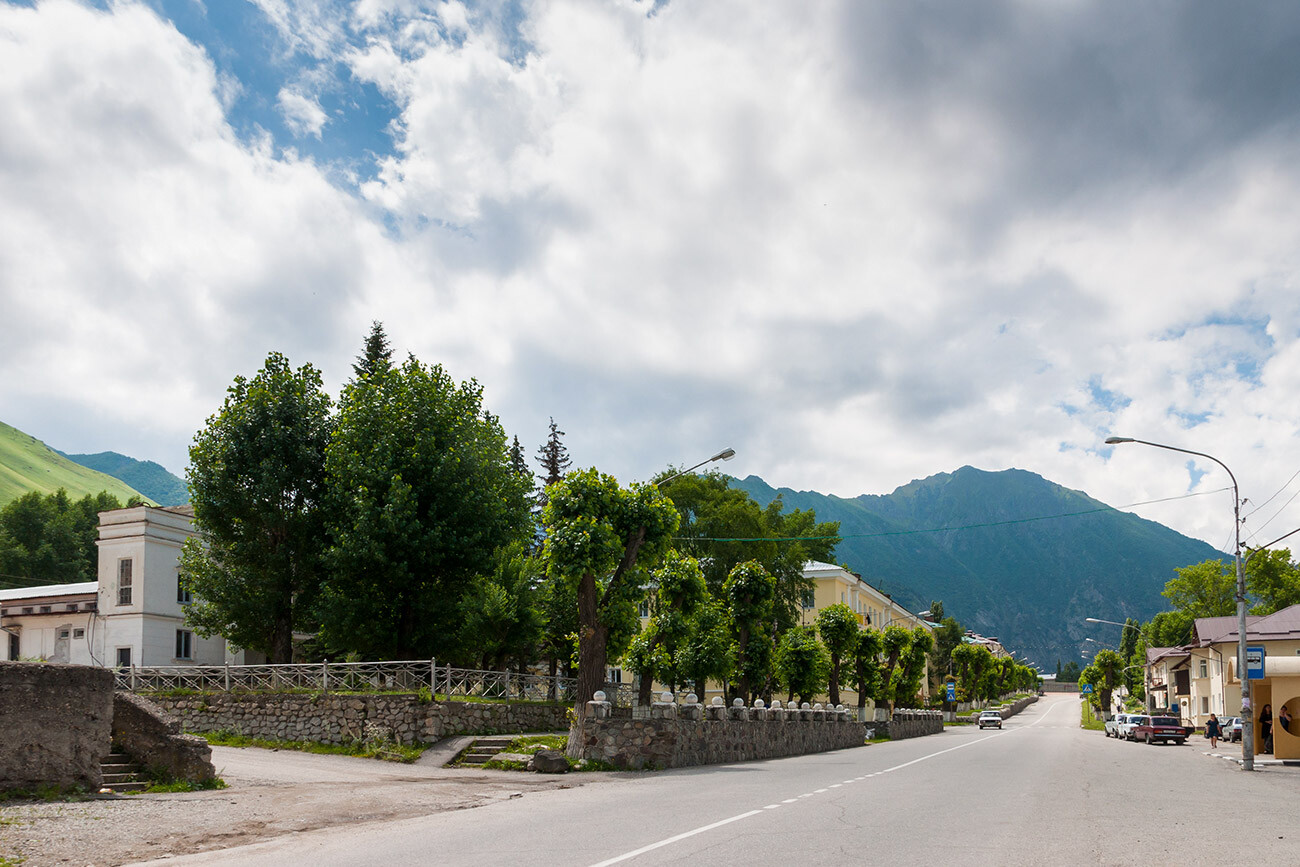 Benvenuti a Tyrnyauz, la città più alta della Russia (FOTO) - Russia ...