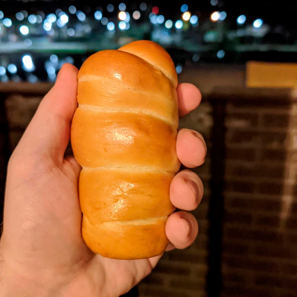 This guy collects photos of sausage rolls from across Russia. Wait ...