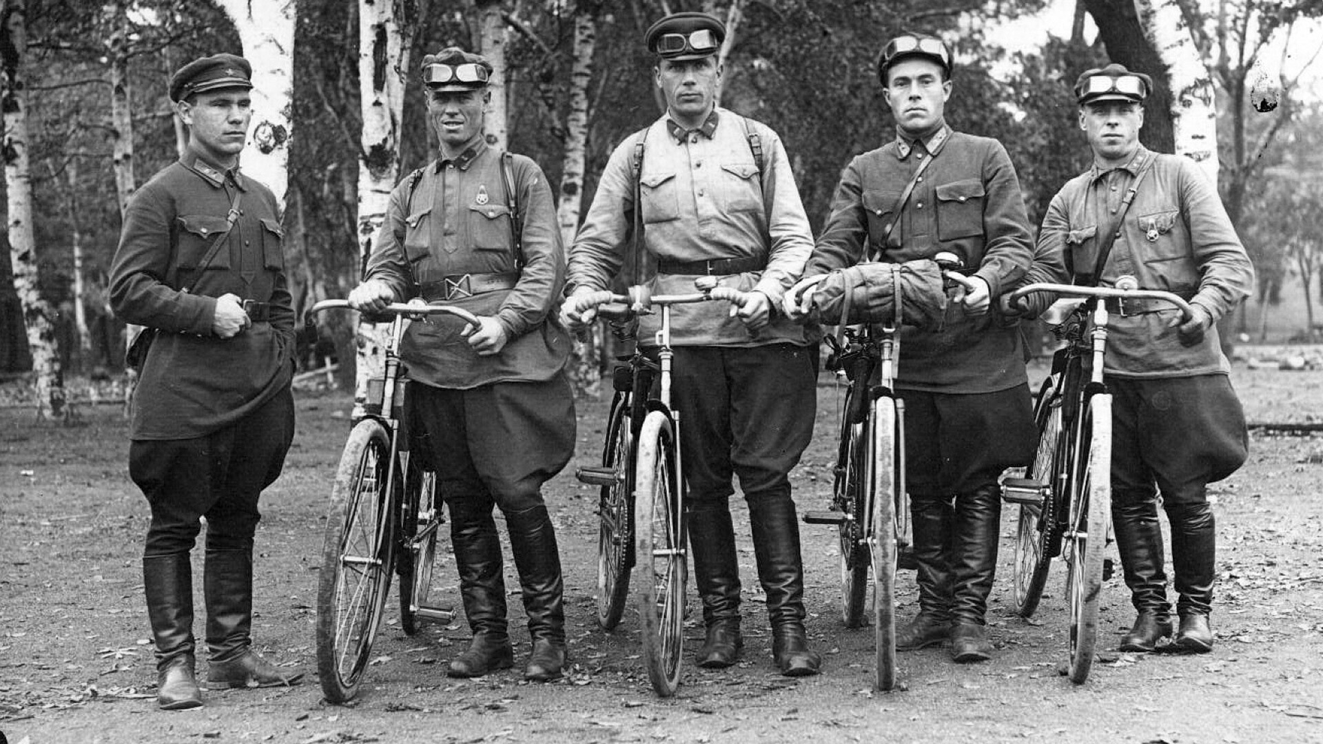 Prajurit Bersepeda: Serang Musuh Diam-Diam, Kabur Secepat Kilat ...