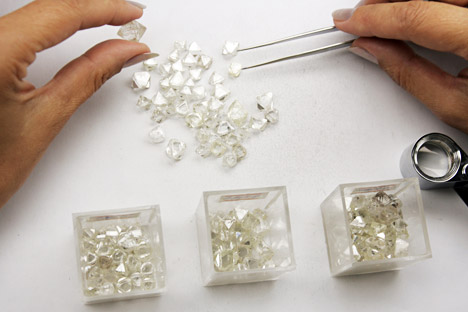 ALROSA has signed contract with Tiffany & Co - Russia Beyond