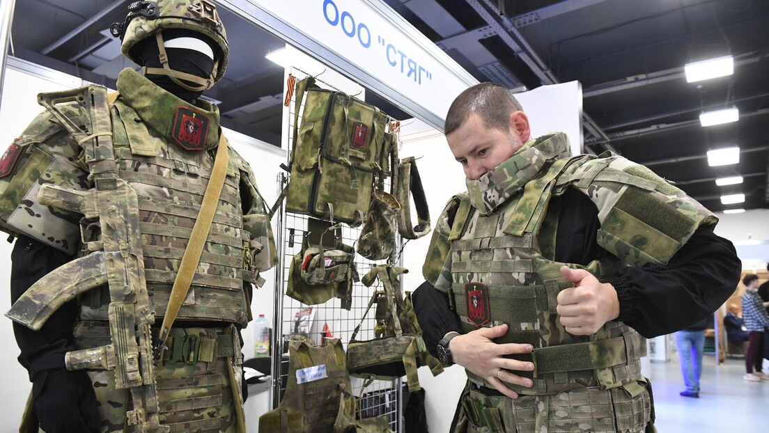 Руска компанија представила нови комплет заштитне балистичке опреме Медојед ускоро у зони СВО